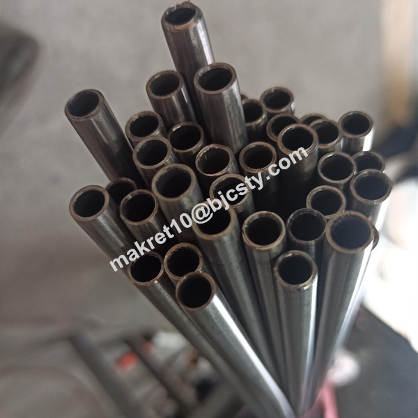 Thin Wall Titanium Pipes Gr1 Seamless Round Tubing For Heat Exchangers ...