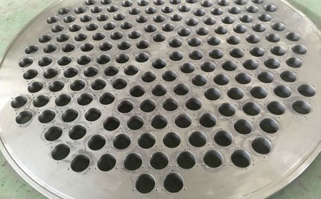 Factory Bespoke Titanium Tube Sheet Gr2 SA516Gr70 For Shell Tube Heat ...